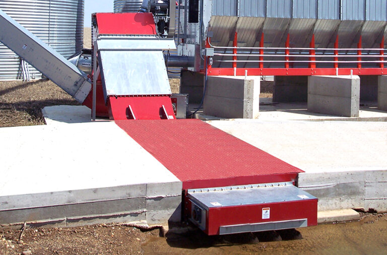 Low-Profile Chain Conveyors - Sudenga Industries Inc.