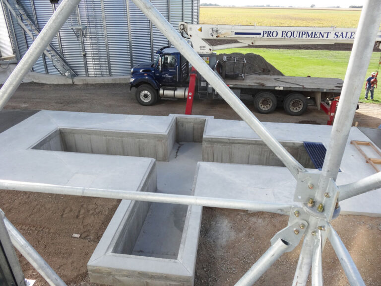 Shallow Double Drive Over (SDDO) receiving pit - Sudenga Industries Inc.