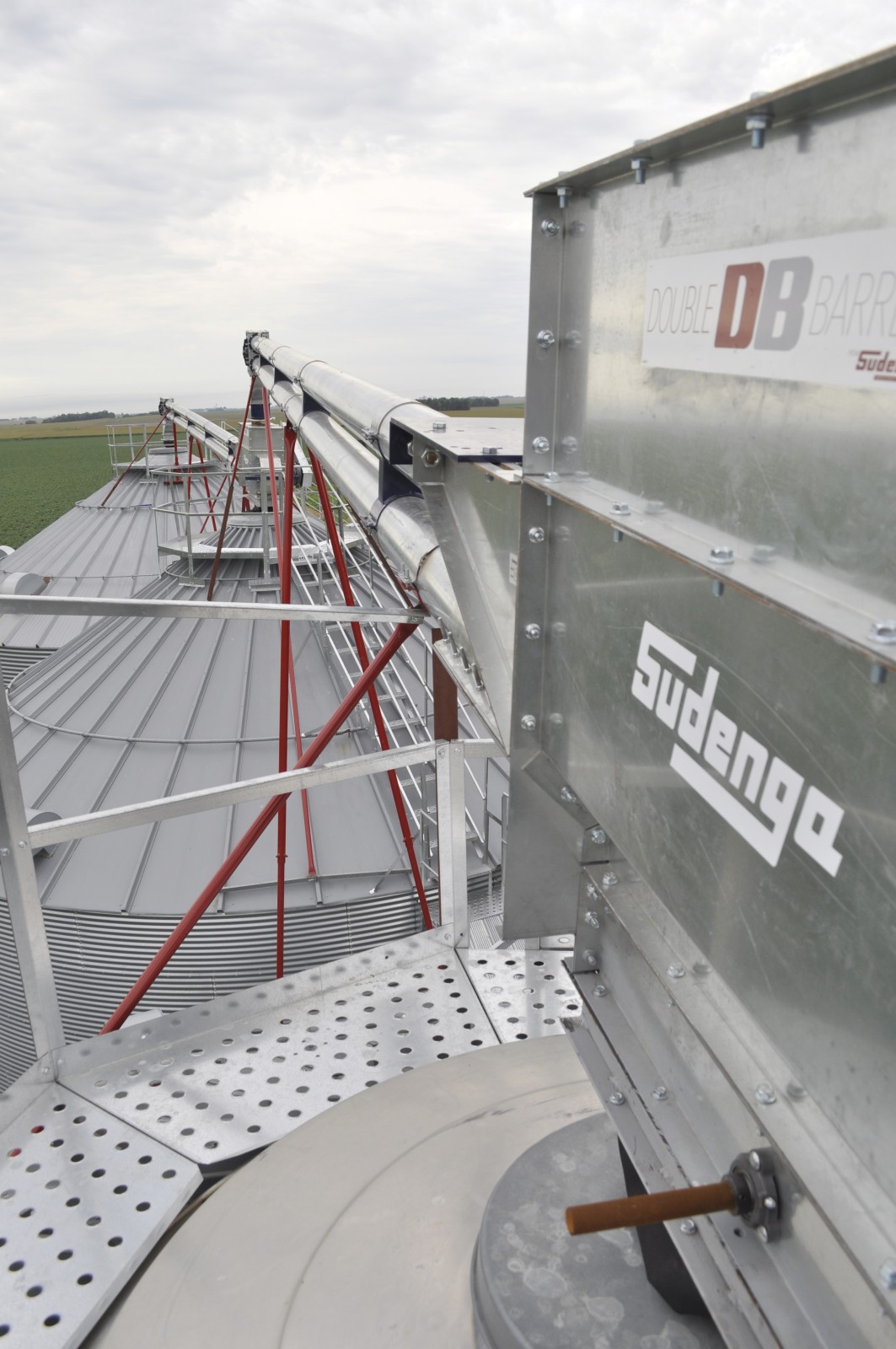 NEW PRODUCT: Double Barrel Chain Conveyor System - Sudenga Industries Inc.