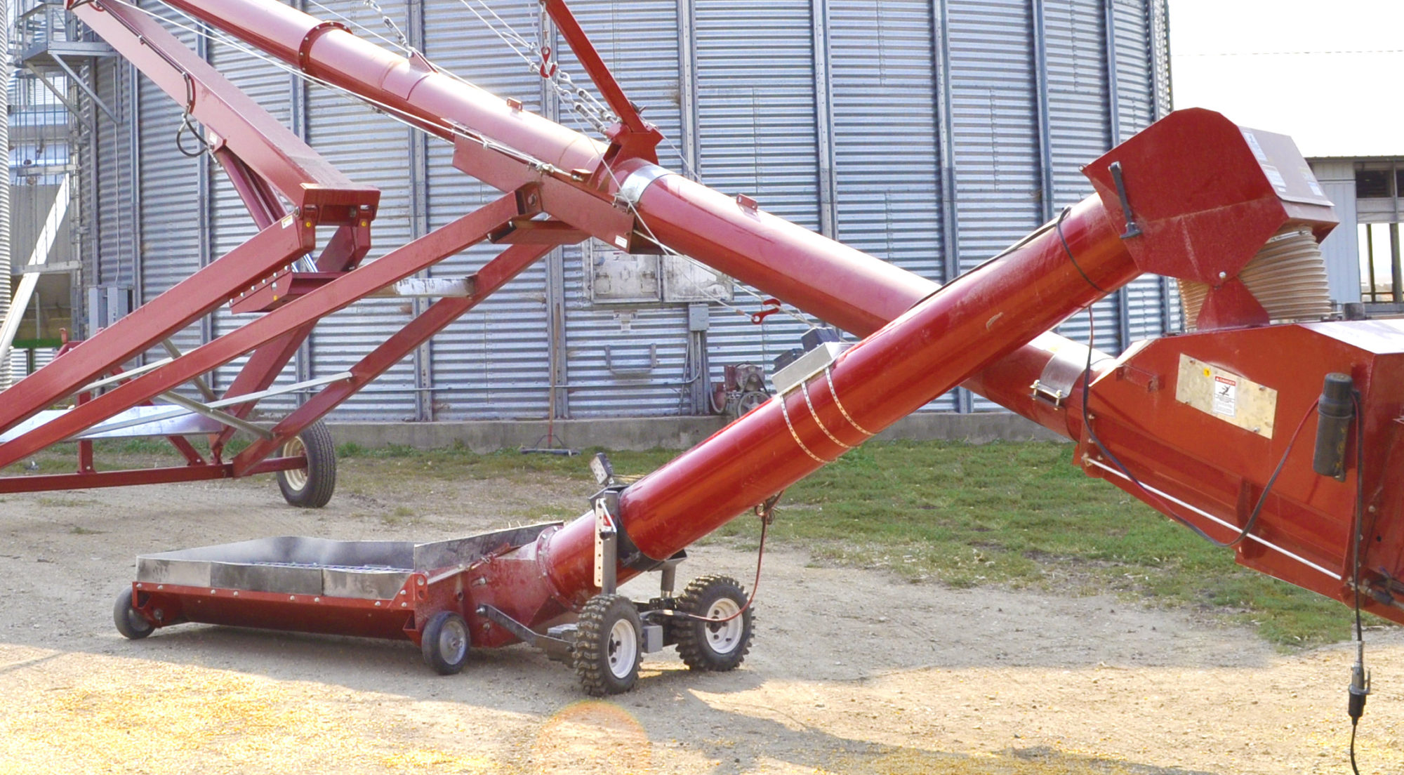 HOSS Portable Auger - Sudenga Industries Inc.