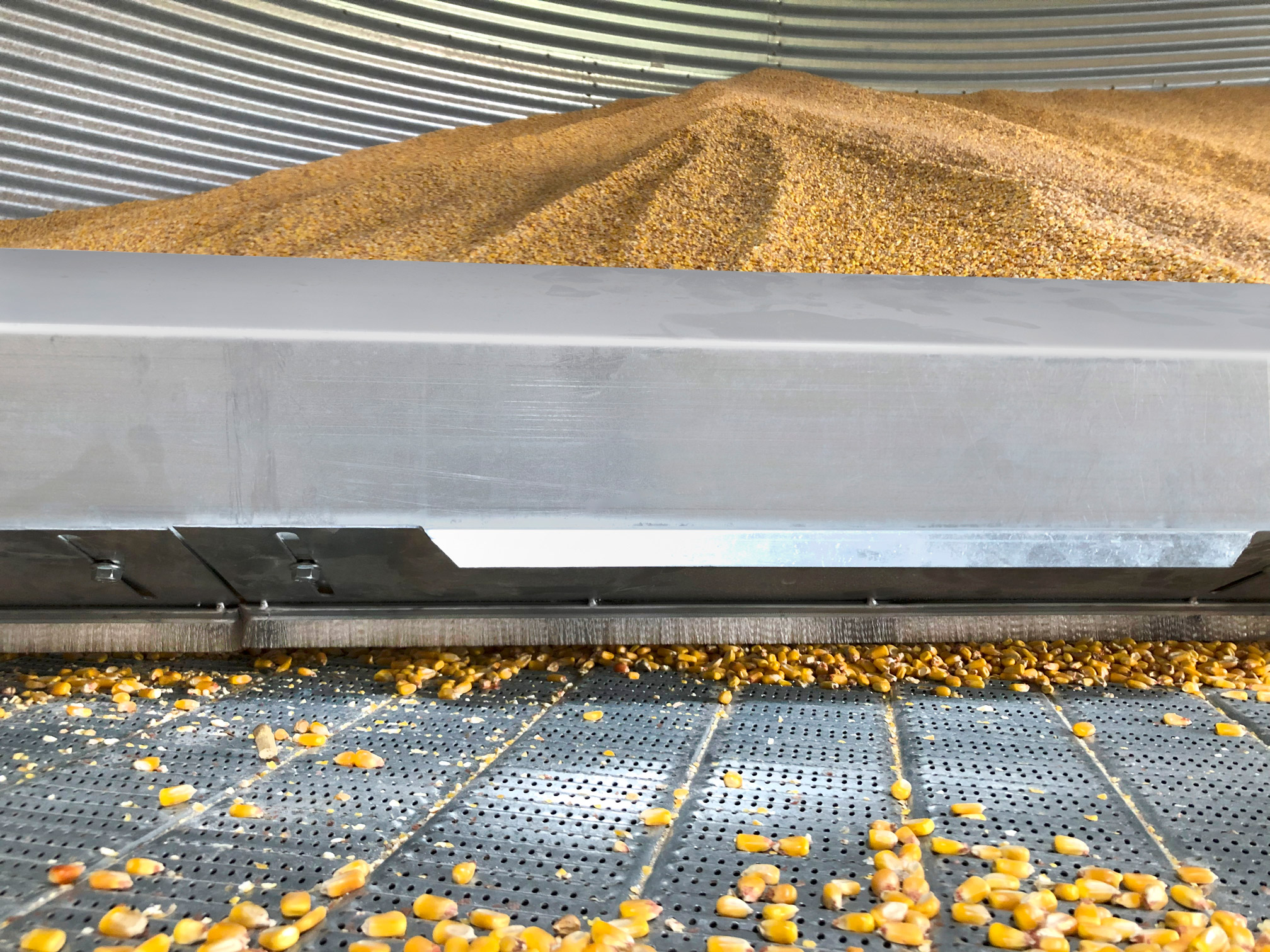 Keep Bin Floors Clean with Sudenga Clean Sweep Bristles - Sudenga ...